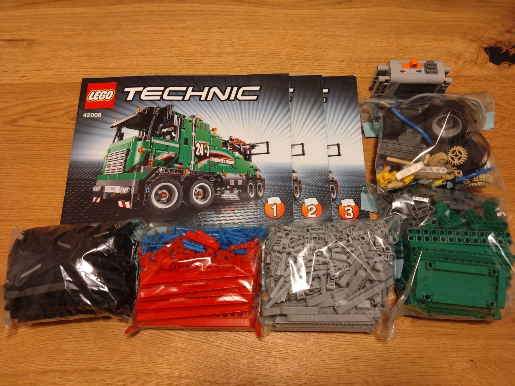 Lego Technic 42008 Abschlepp-Truck / LKW / zerlegt+sortiert (Gebraucht ...