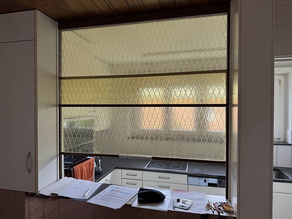 Ornament / Kathedralglas / Strukturglas (Gebraucht) in Oberengstringen für CHF 90 – nur Abholung ...