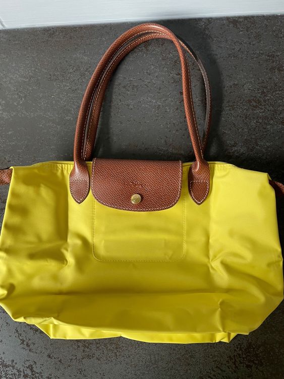 Longchamp Le Pliage M | Kaufen auf Ricardo