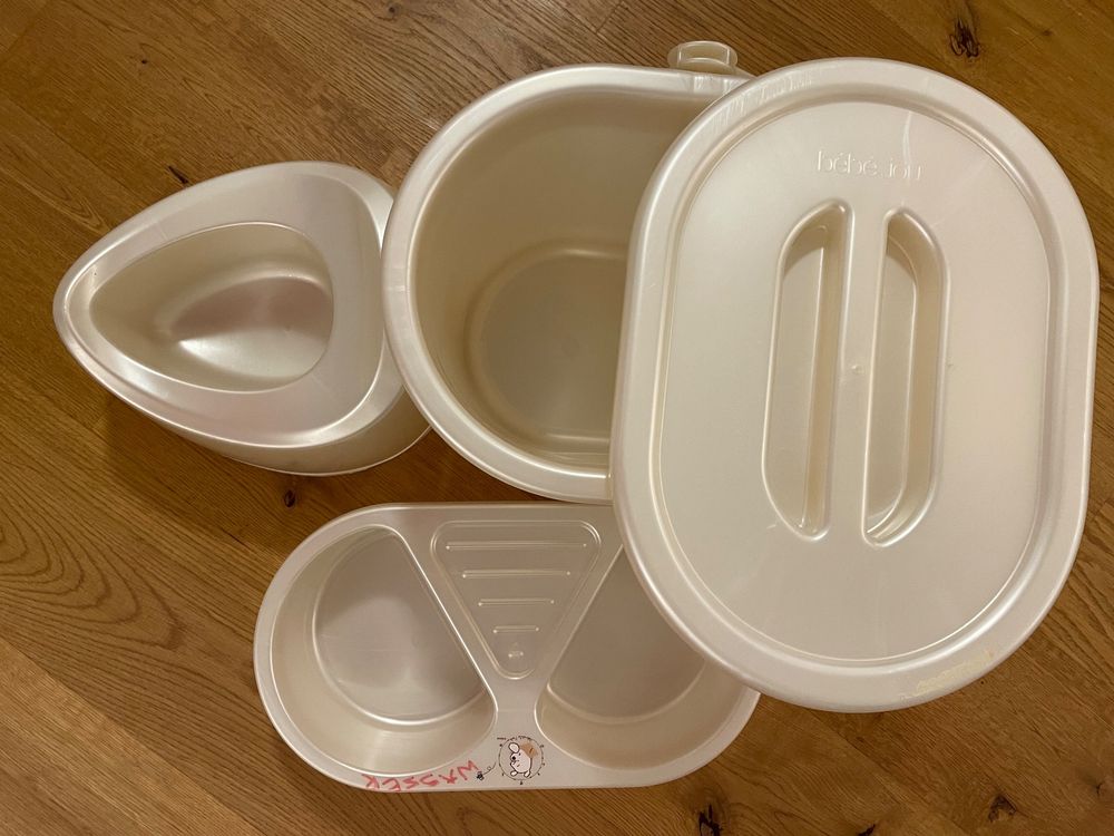 Bébé Jou Töpfchen, Eimer mit Deckel, Waschschüssel (Gebraucht) in Buchs ...