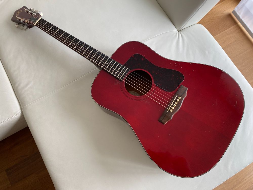 Gitarre Guild D-25 Cherry (USA, 1979) inkl. Pickup & Koffer (Gebraucht ...