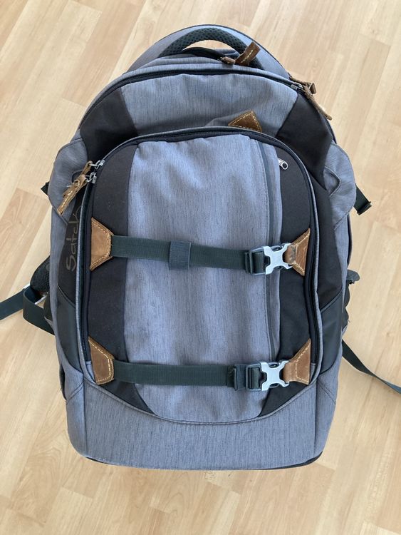 grauer Satch Schulrucksack (Gebraucht) in Bönigen für CHF 5 – mit ...