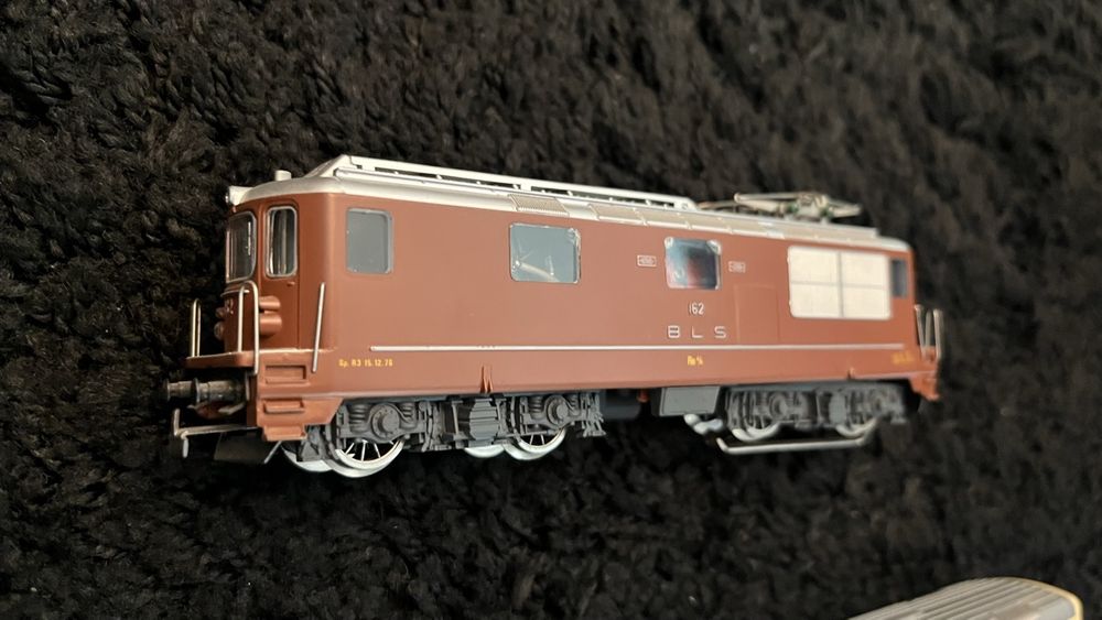 BLS Modellbahn-Set - Lok und Wagen - Perfekt für Sammler (Gebraucht) in ...