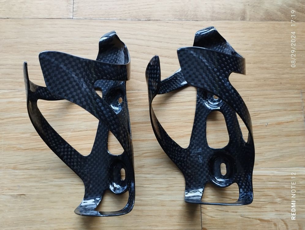 2 Porte-bidon neufs FULL CARBON *bright* ultra light 22gr. (Neuf (Voir ...