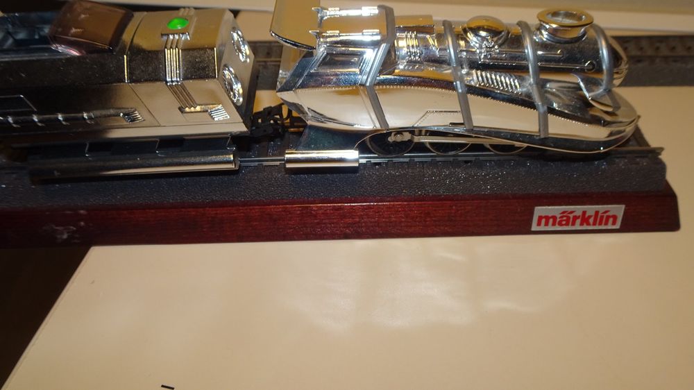 Sondermodell A 2530 (91701) Händlerpräsent ALPHA | Kaufen auf Ricardo