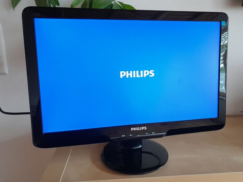 Monitor 22 Zoll Philips 224E2 (Gebraucht) in Utzenstorf für CHF 1 – nur ...