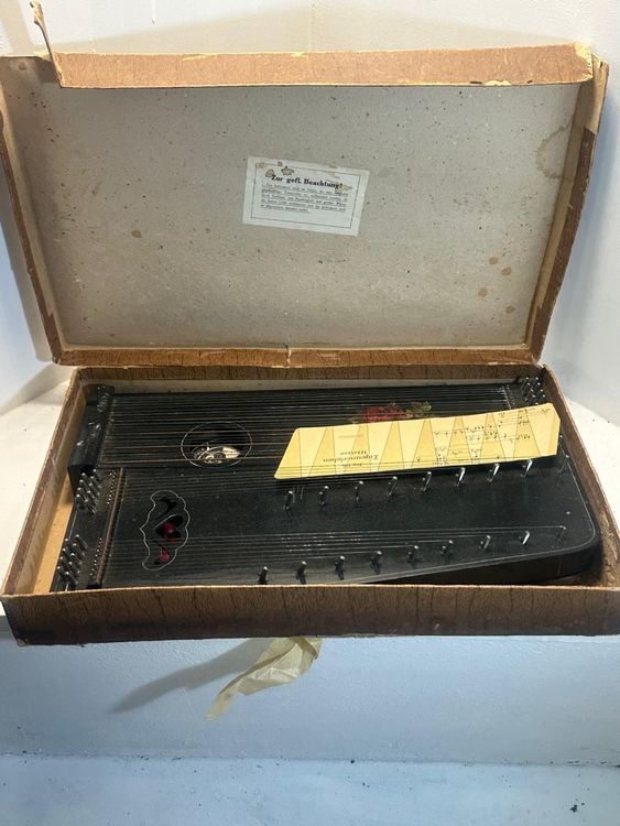 Antike Zither mit Originalverpackung (Gebraucht) in Madiswil für CHF 20 ...