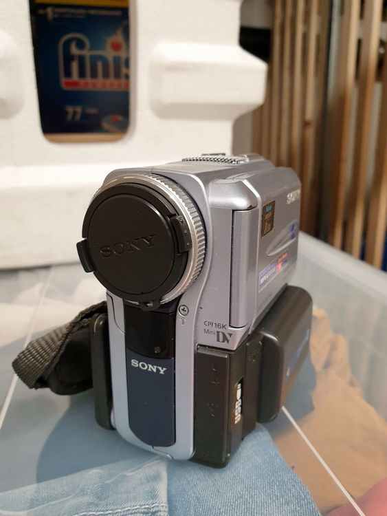 Sony Handycam DCR-PC9E PAL MiniDV | Kaufen auf Ricardo