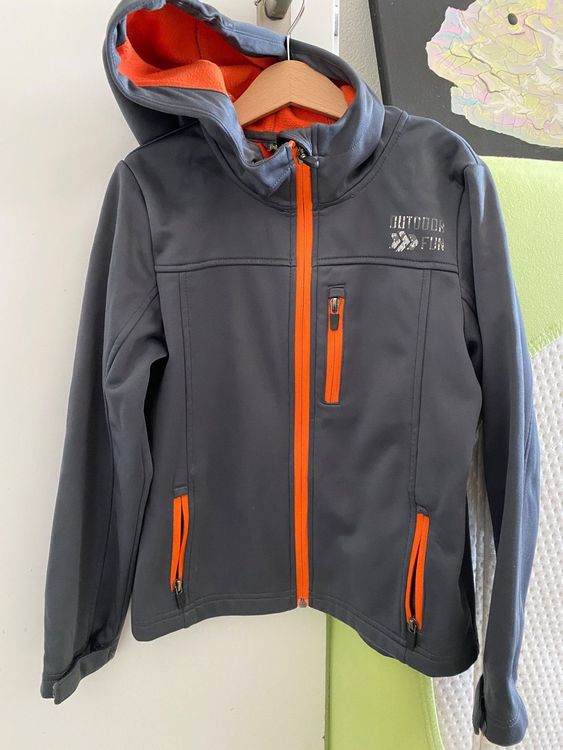 Softshell Jacke Gr.134-140 (Gebraucht) in Willisau für CHF 5 – mit Lieferung auf Ricardo kaufen