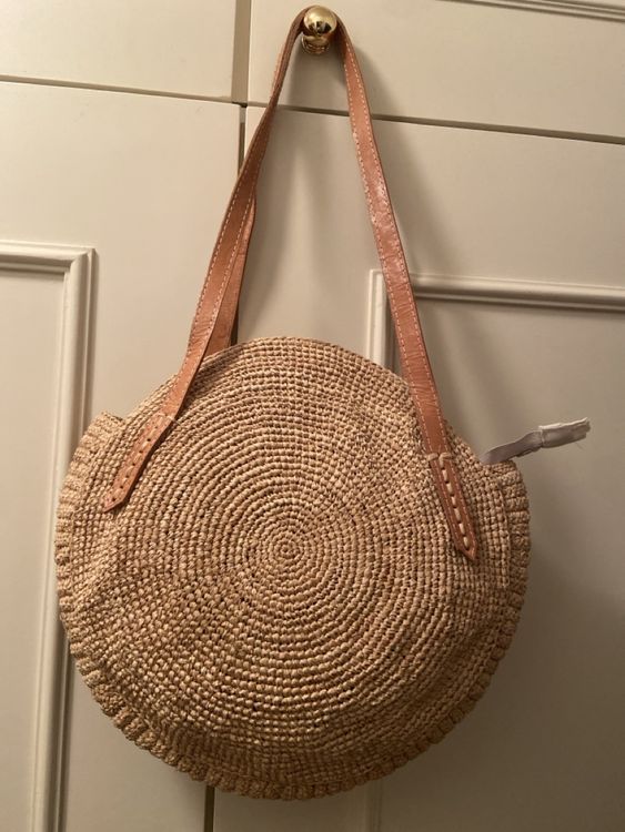 Sac rond en paille, idéal pour l'été (Gebraucht) in Lausanne für CHF 15 ...