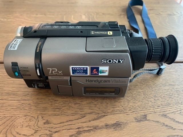 Sony Video Hi8 Camera Recorder (Gebraucht) in Kloten für CHF 184 – mit ...