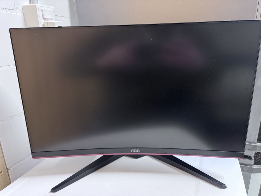 Gebogener AOC Gaming Monitor (Gebraucht) in Meggen für CHF 51 – nur ...