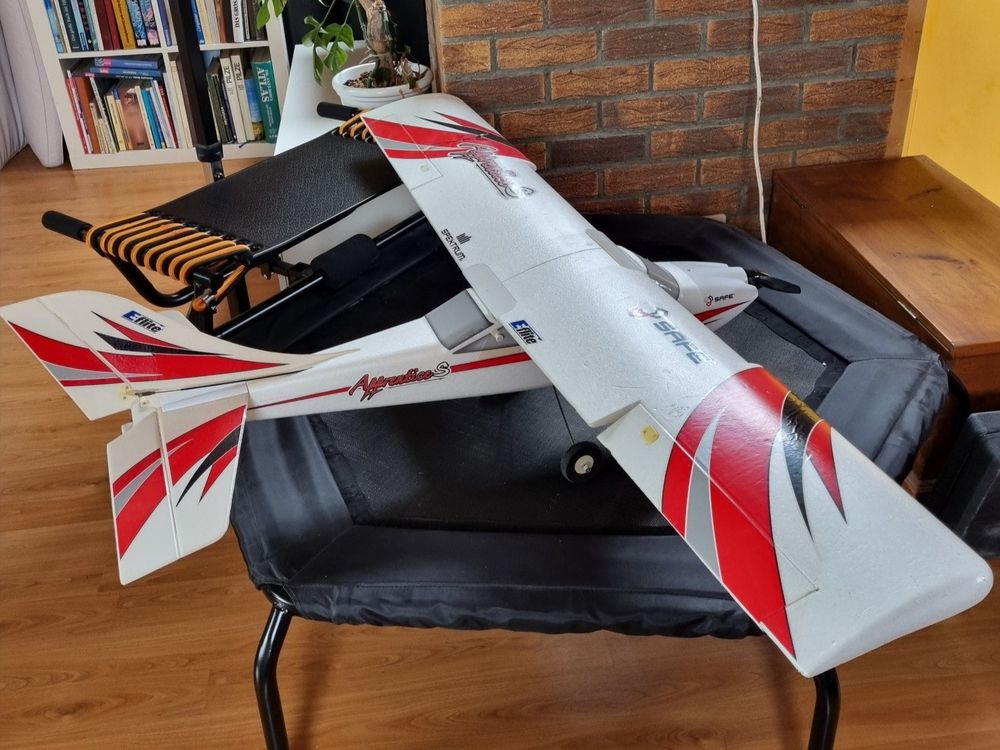 Apprentice S 15e Modellflugzeug (Defekt) in Oberentfelden für CHF 66 ...