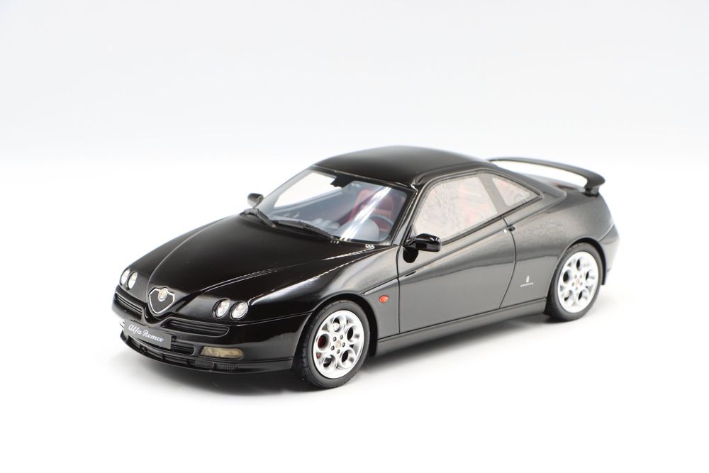 Alfa Romeo GTV V6 24V 2000 1:18 Otto Models (Neu und originalverpackt ...