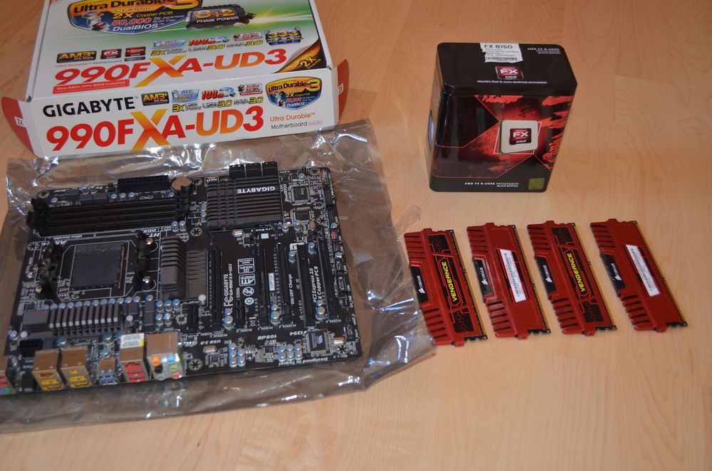 Gigabyte 990FXA-UD3 + AMD FX8150 + 16 GB RAM (Gebraucht) in Cavardiras ...