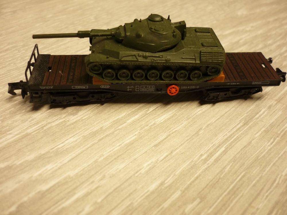 Arnold Tank Léopard sur sur Wagon N (Gebraucht) in Vernier für CHF 99 ...