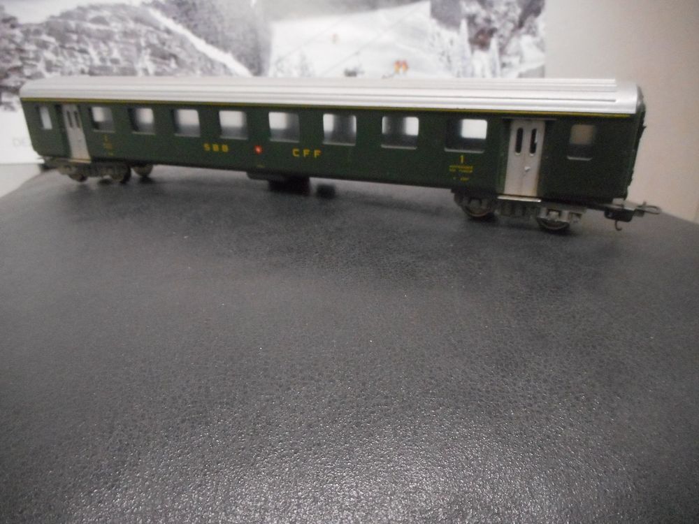 Lima 1.Klasse-Wagen der SBB (Gebraucht) in Bretzwil für CHF 4.9 – mit Lieferung auf Ricardo kaufen