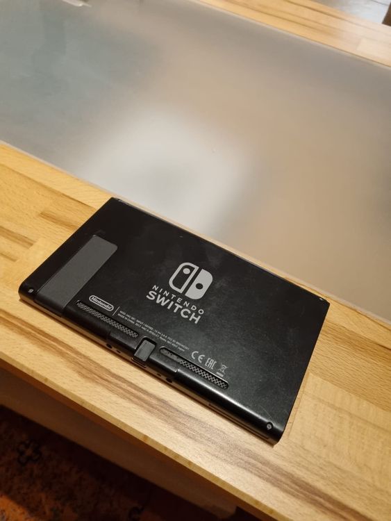 Nintendo Switch Tablet mit Controller | Kaufen auf Ricardo