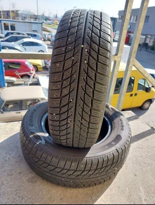 2 Winter Reifen Goodride 215/65 R16 98H | Kaufen auf Ricardo