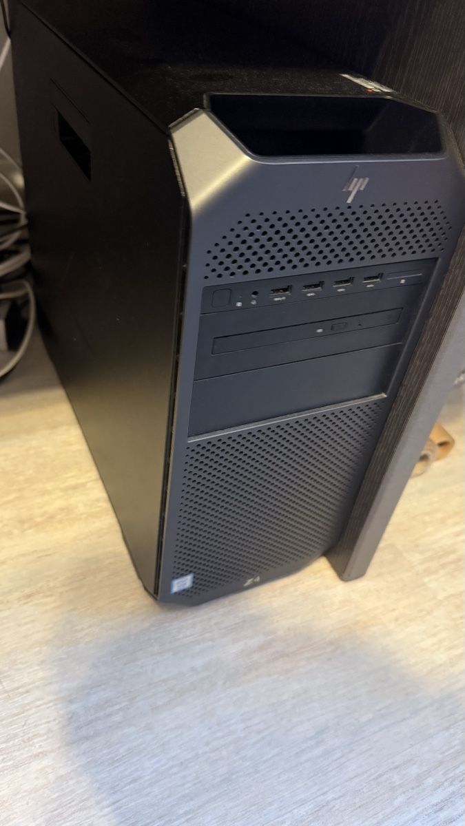 HP Z4 G4, W 2225, 64gb ram, quadro rtx 4000 workstation (Gebraucht) in ...