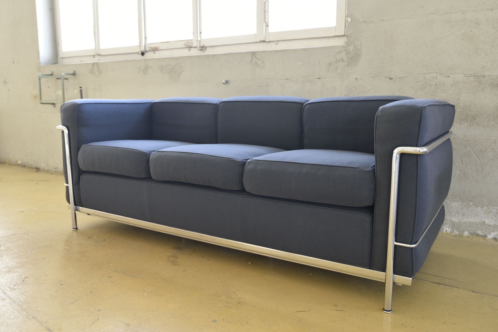 Sofa Cassina LC2 le corbusier - original (Gebraucht) in Lichtensteig für CHF 4900 – nur Abholung ...