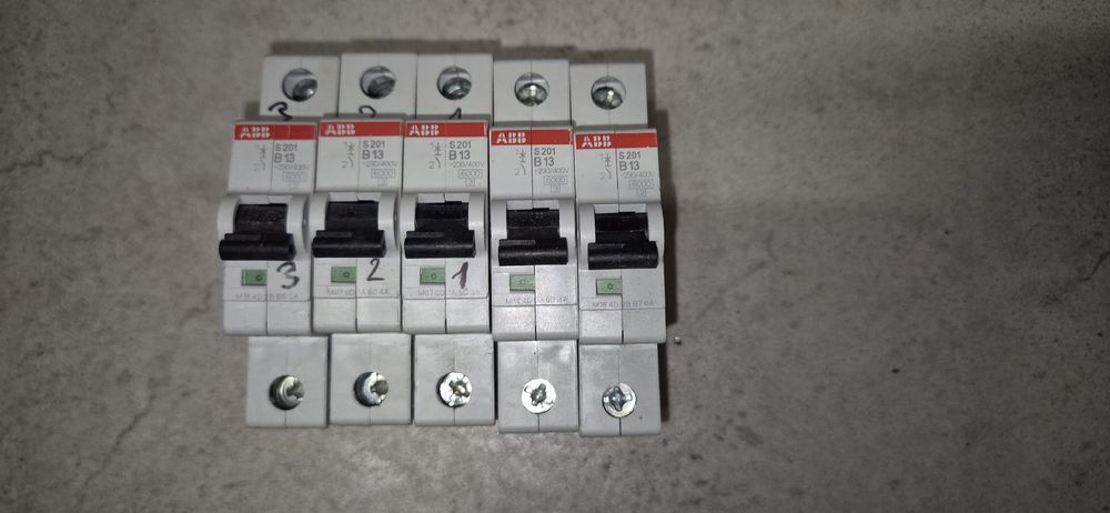 10 ABB FI-Schutzschalter S201 B13 (Gebraucht) in Spiez für CHF 9 – mit Lieferung auf Ricardo kaufen
