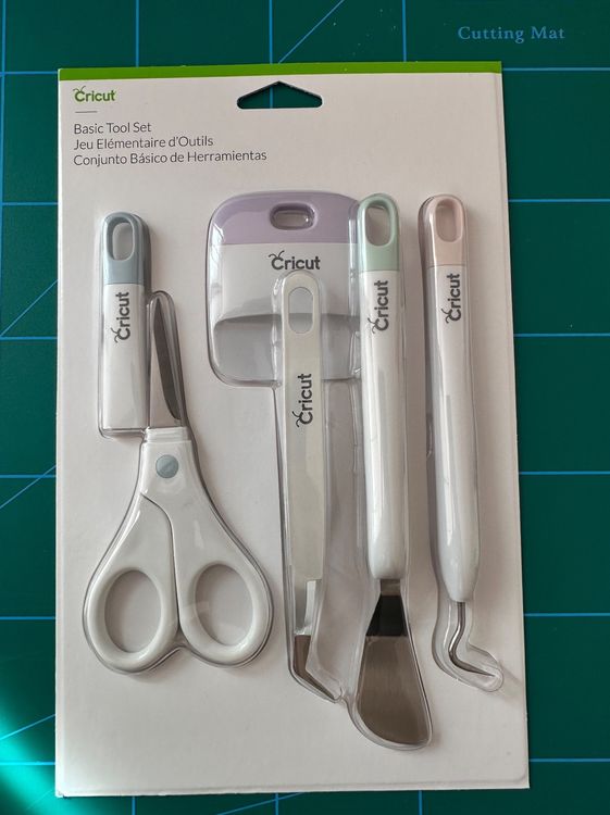 Cricut Basic Tool Set (Neu und originalverpackt) in für CHF 14.95 – mit Lieferung auf Ricardo kaufen
