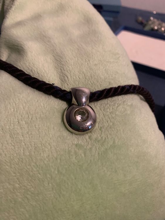 Edler Silberanhänger mit Stein, neuwertig (Gebraucht) in Zürich für CHF 15 – mit Lieferung auf ...