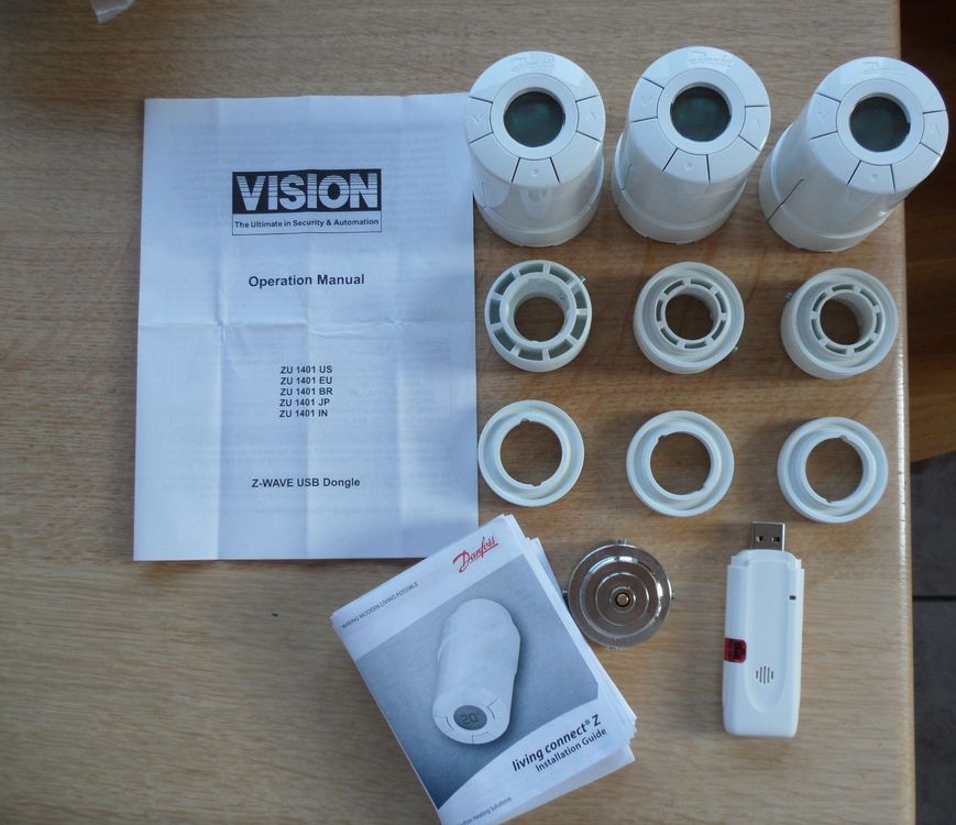 Danfoss 3 Stück Heizkörperventile Z-Wave USB Dongle (Gebraucht) in ...