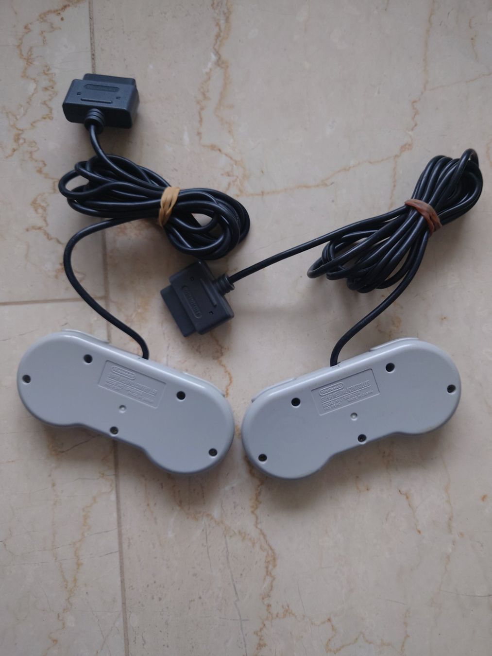 2x original Controller SNES (Gebraucht) in Abtwil SG für CHF 34.9 – mit ...