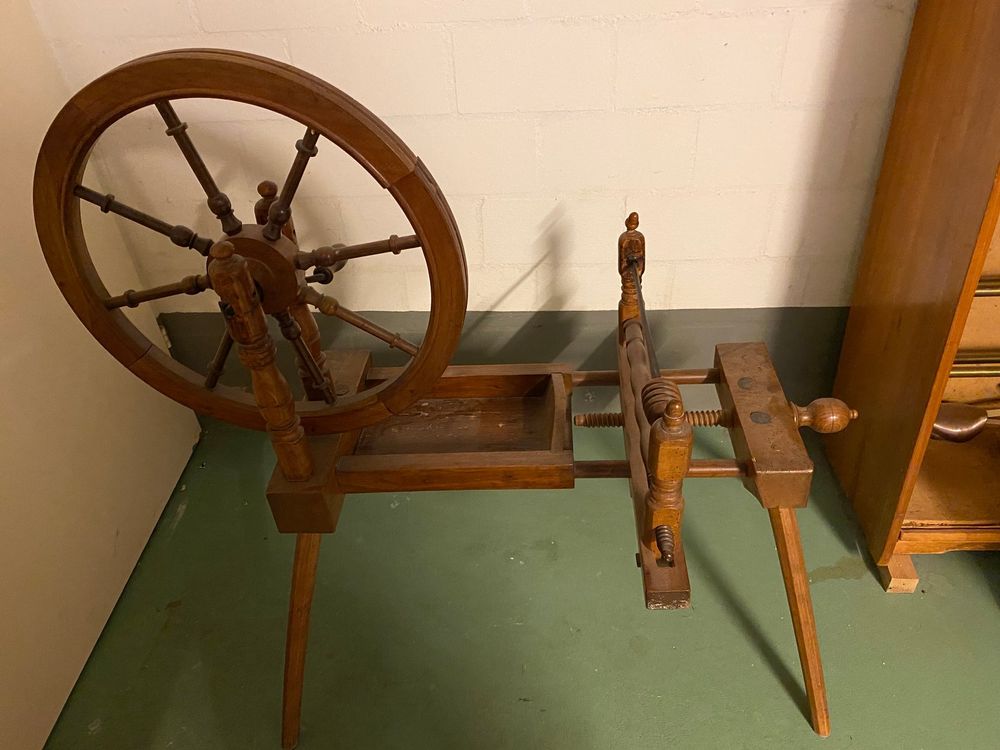 Antikes Spinnrad | Kaufen auf Ricardo