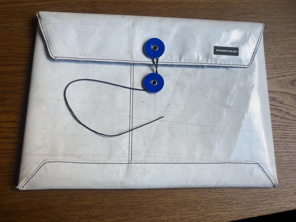Freitag Laptop iPad hülle 12” | Kaufen auf Ricardo