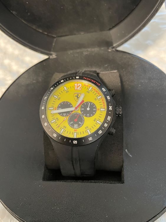Ferrari F1 Club Cronograph Uhr (Gebraucht) in Davos Dorf (Graubünden) für CHF 111 – mit ...