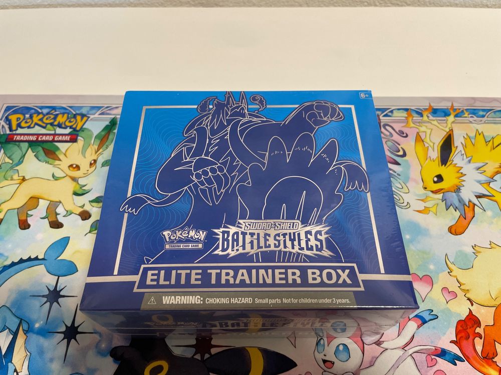 Pokémon ETB battre style (blue) (Neuf avec emballage d'origine) à Biel ...