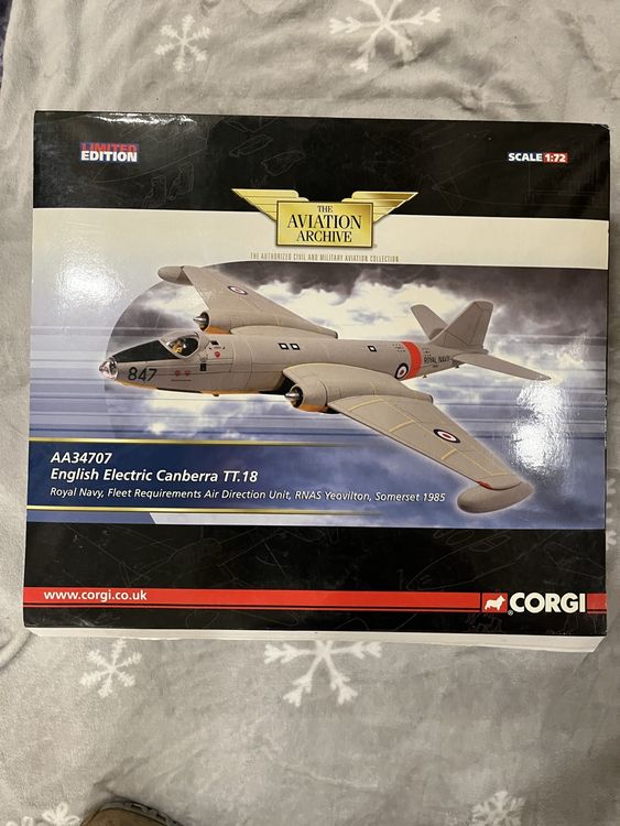 Corgi English Electric Canberra TT.18 Limited Edition 1:72 (Neu und ...