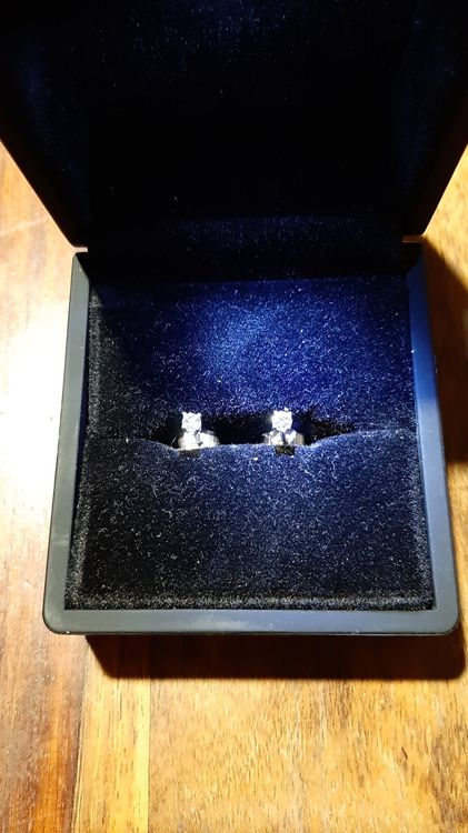2 OHRENSTECKER WEISSGOLD MIT Diamanten18/750 KARAT WEISSGOLD (Neu ...