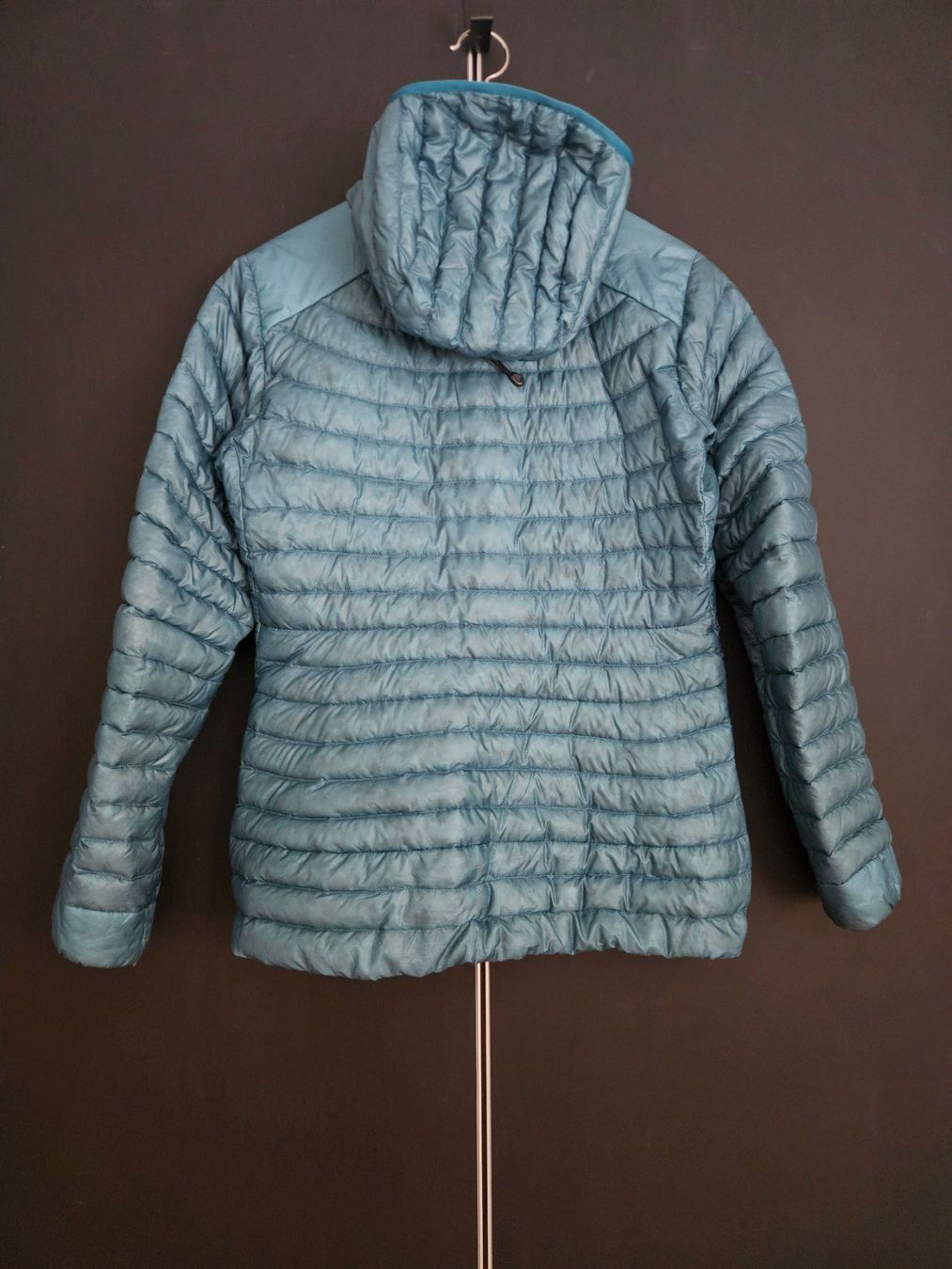 Arcteryx Daunenjacke Cerium SL Hoodie Damen Gr. M (Gebraucht) in Davos ...