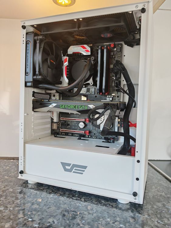 PC Gamer blanc , Intel Core I7 et GTX 1080 TI | Kaufen auf Ricardo