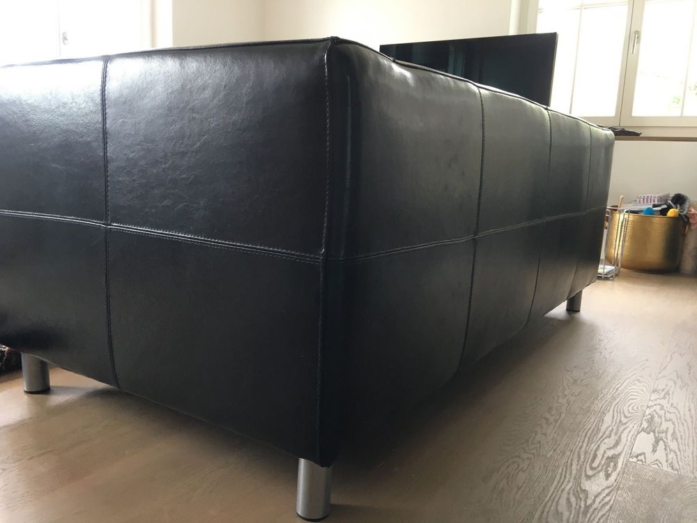 2er-Sofa, Leder schwarz, Ikea KLIPPAN (Gebraucht) in Spiegel b. Bern für CHF 30 – mit Lieferung ...