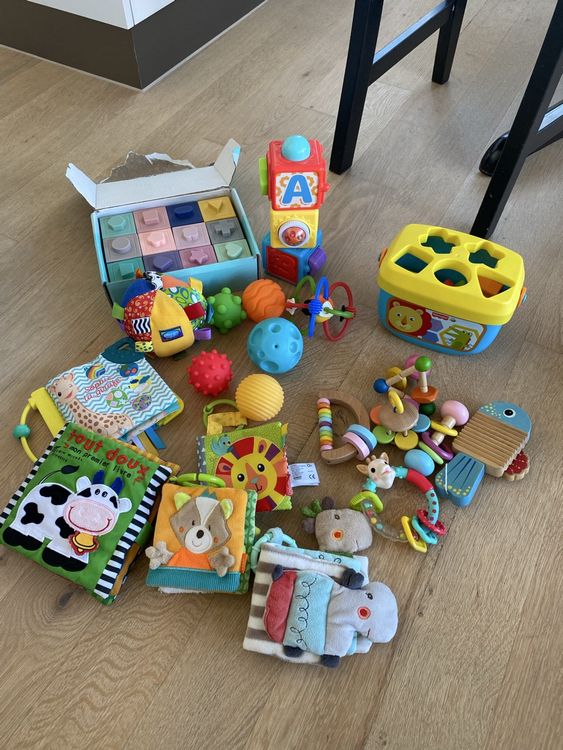 Lot jeux enfant bas âge (Neuf (Voir description)) à Zürich pour CHF 15 ...