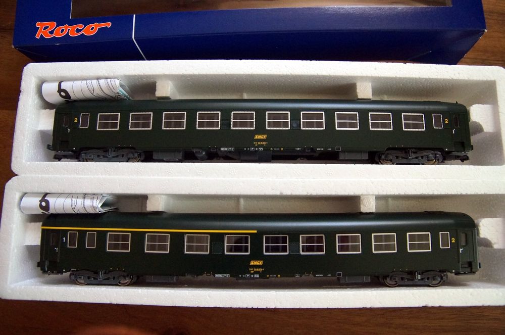 Roco 44603/44606 - SNCF Personenwagen-Set (Neu und originalverpackt) in ...