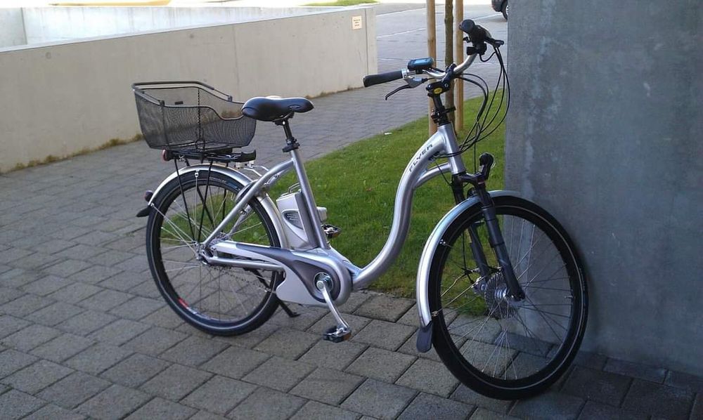 Flyer C8 Premium, mit Korb, wie neu | Kaufen auf Ricardo