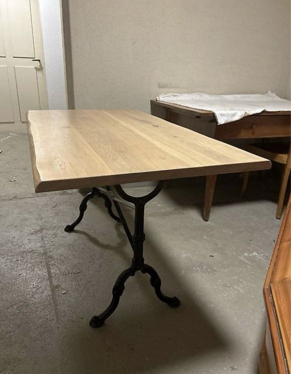 Holztisch, Esstisch, in massiver Eiche (Gebraucht) in Wohlen AG für CHF 390 – nur Abholung auf ...
