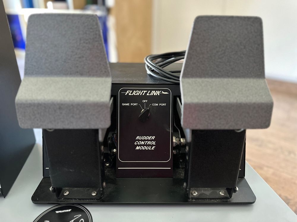 Simulator cockpit/yoke ELITE PRO PANEL+pedals+avionics panel | Kaufen ...