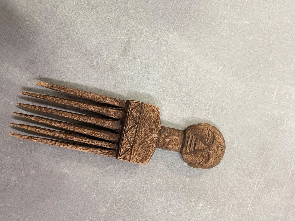 Afrikanischer Kamm antik (Gebraucht) in für CHF 8 – mit Lieferung auf ...