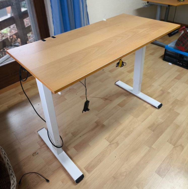 Elektrisch höhenverstellbarer Schreibtisch Uplift Desk (Gebraucht) in ...