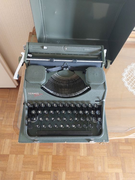 Hermes Schreibmaschine, Vintage, Top Zustand! (Gebraucht) in Inwil für CHF 80 – nur Abholung auf ...