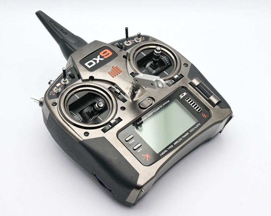 Spektrum DX9 DSMX Sender (mit neuem Senderakku) (Gebraucht) in Aarburg ...