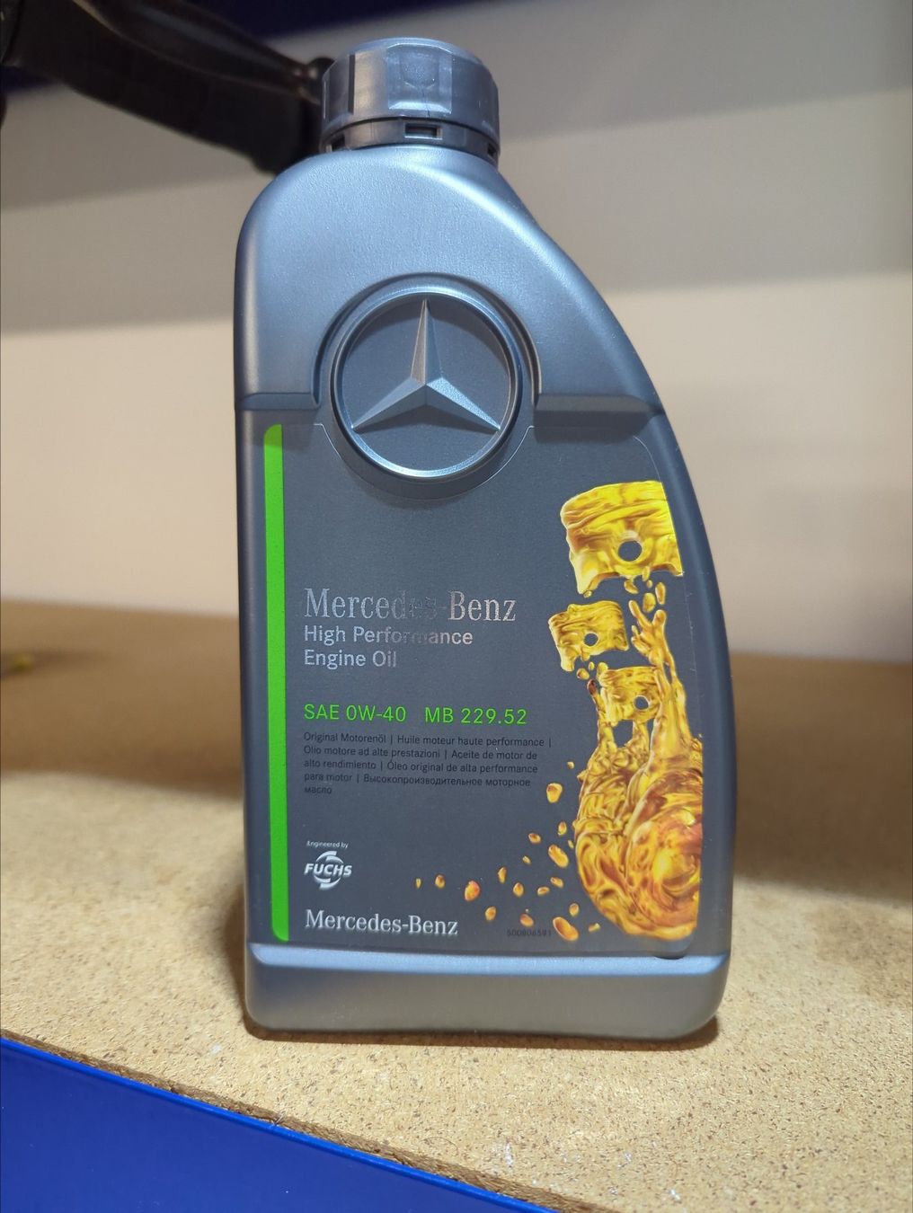 Mercedes-Benz Motoröl SAE 0W-40 MB 229.52, ca. 1.7 Liter (Neu (gemäss ...
