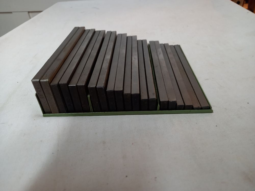 Geschliffene Unterlagen (Neu (gemäss Beschreibung)) in Seon für CHF 60 – mit Lieferung auf ...